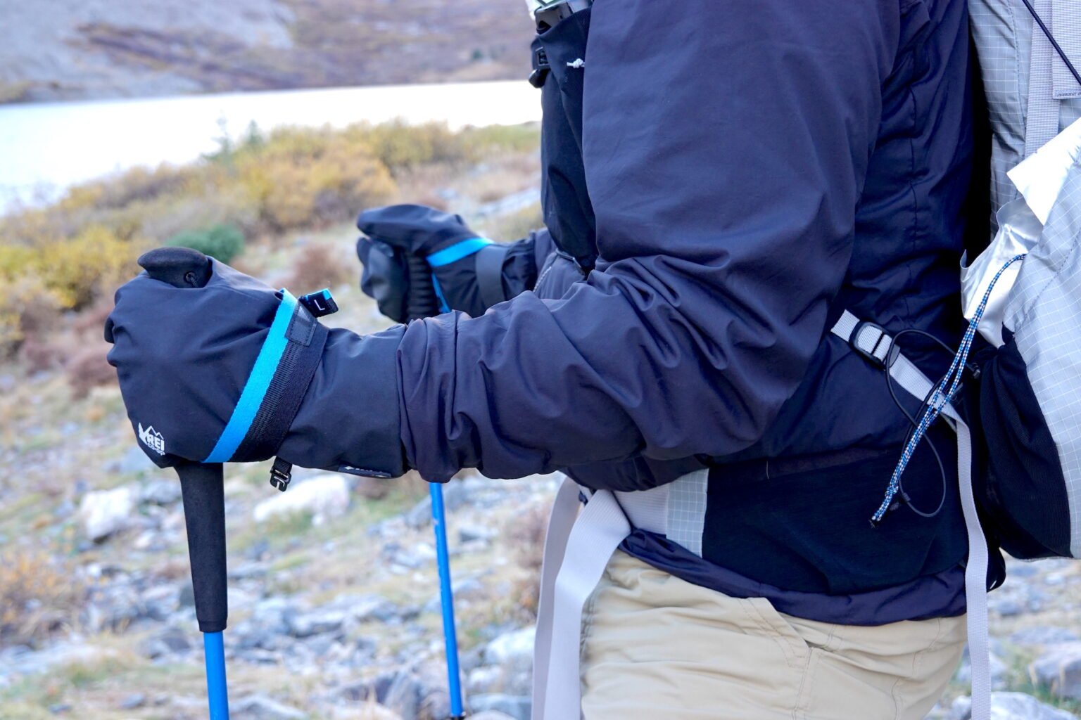 Ultralight Rain Mitts for Backpacking: Reviews & Gear Guide ...