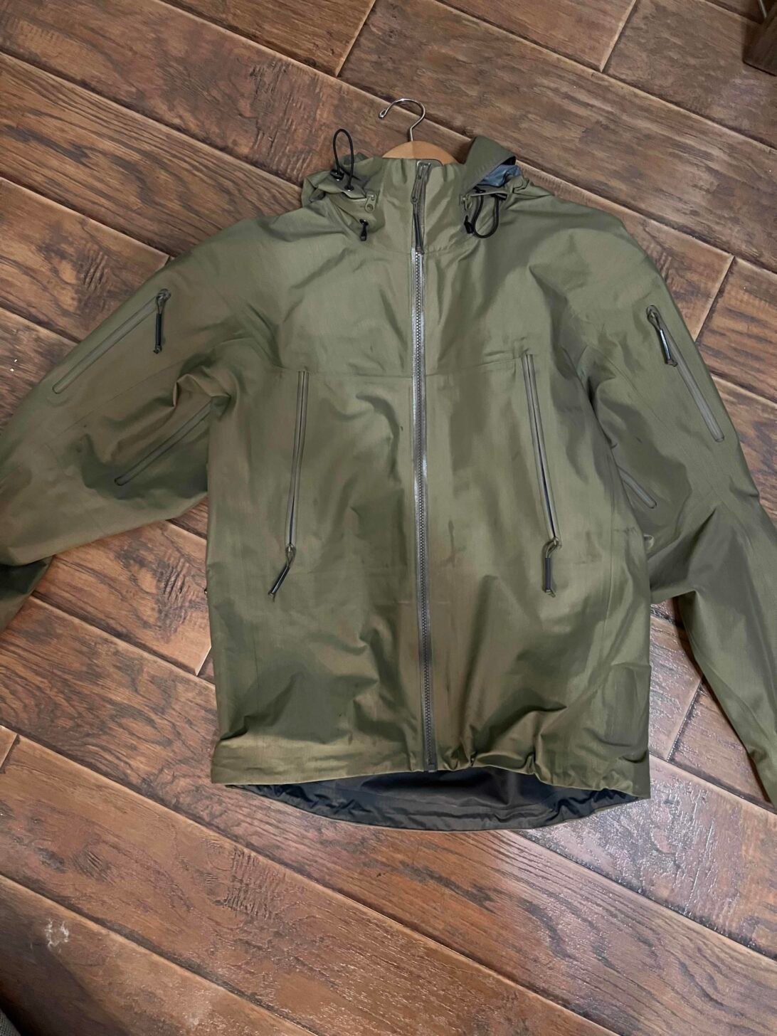 FS: Arc'teryx Leaf Alpha Jacket Gen 2 - Backpacking Light
