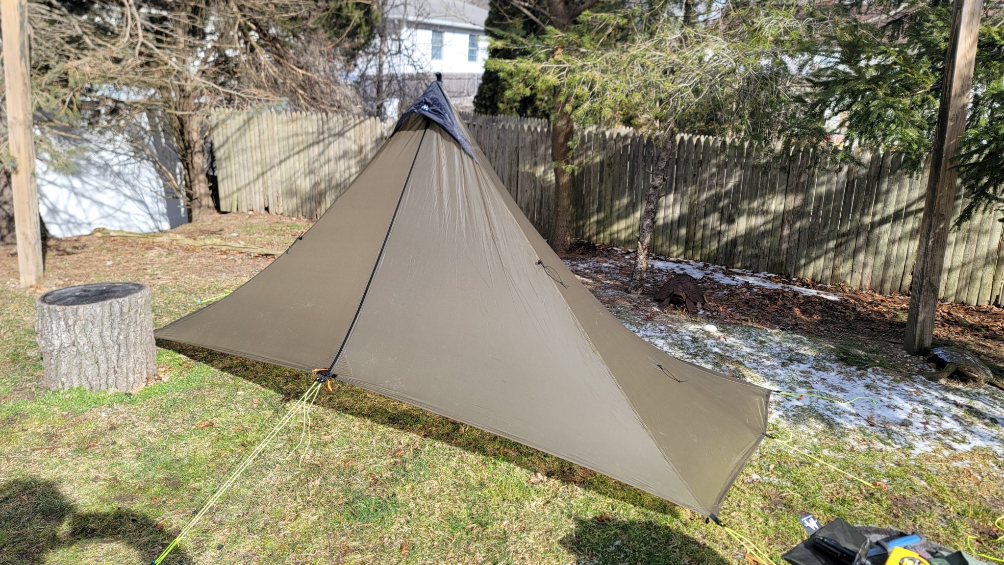 MLD Solomid XL Silnylon Dark Green - Backpacking Light